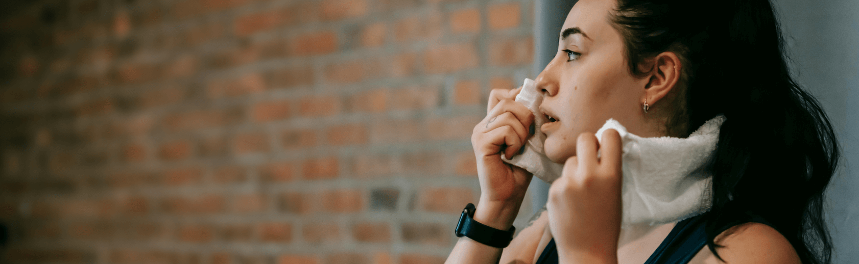 Best Ways to Remove Sweat Odors From Clothes